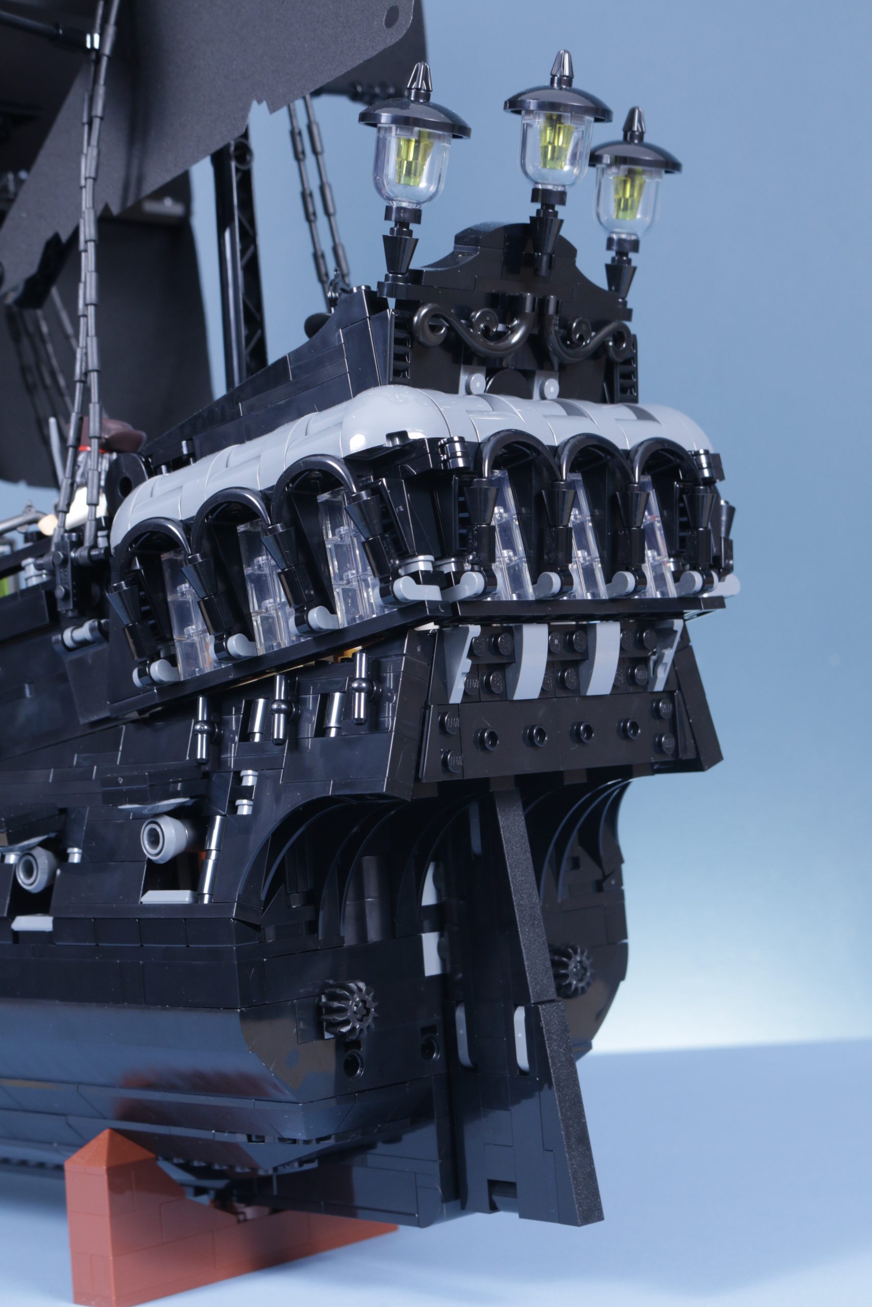 LEGO Icons 10365 Captain Jack Sparrow’s Pirate Ship review
