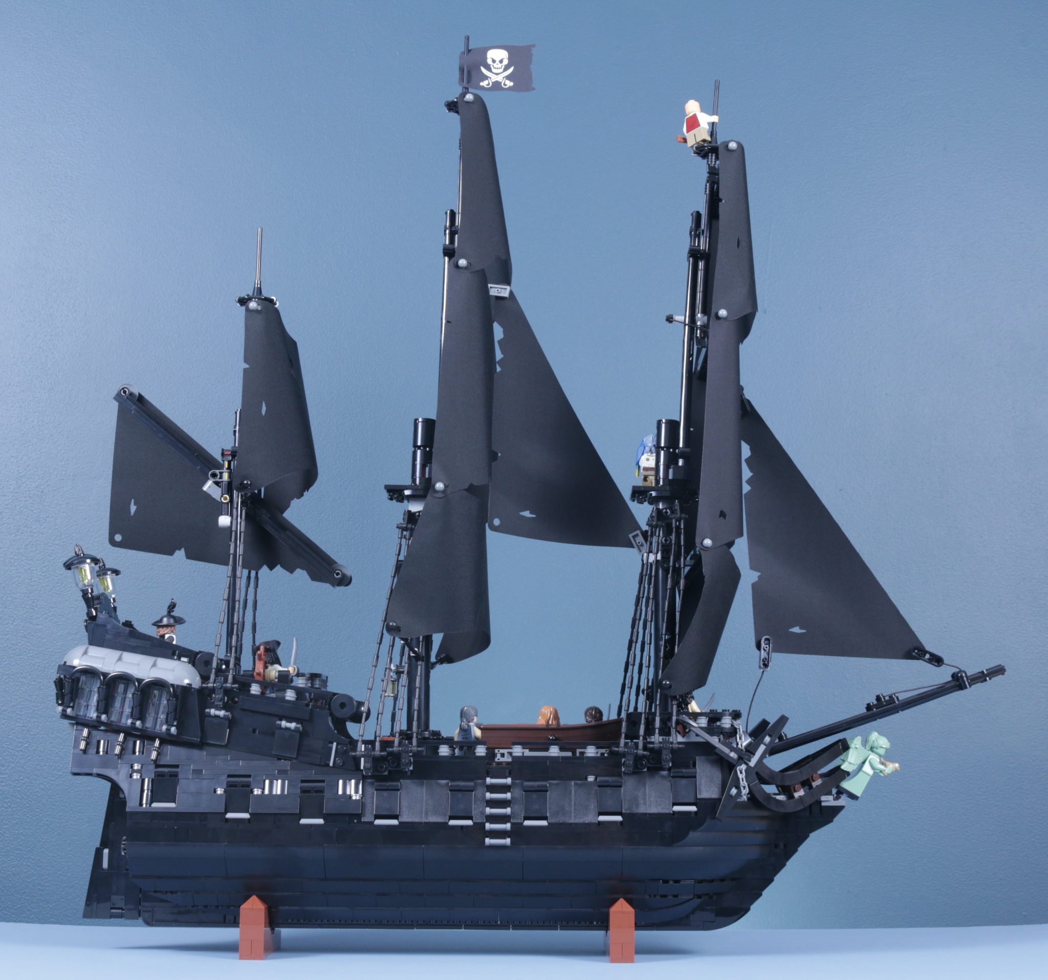 LEGO Icons 10365 Captain Jack Sparrow’s Pirate Ship review