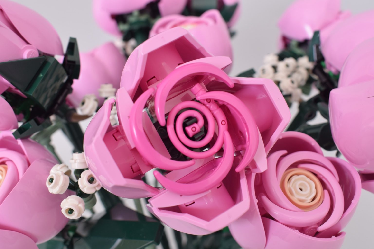 LEGO Botanicals 10374 Bouquet of Pink Roses review