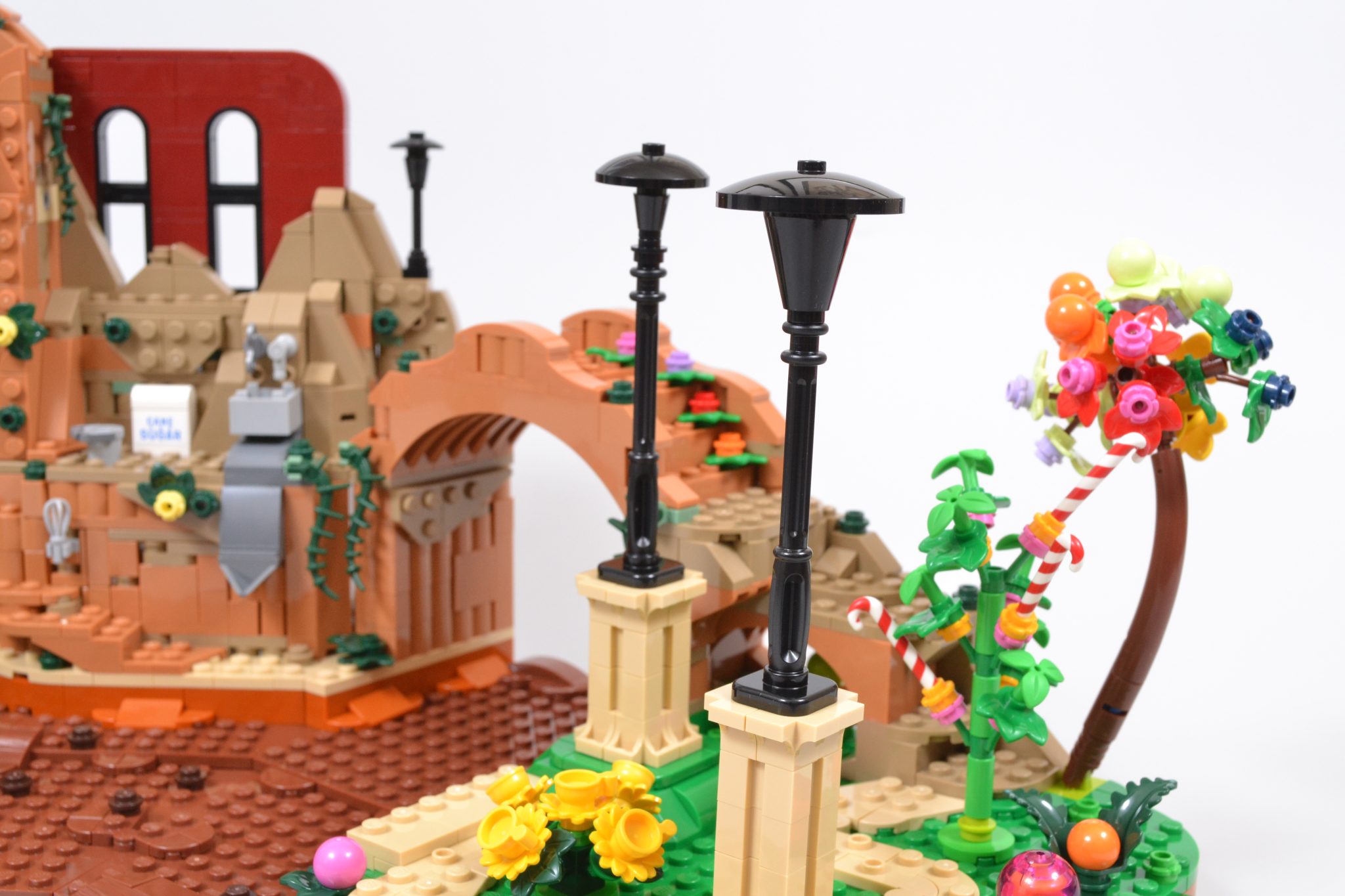 LEGO designers reveal the techniques that make the Wonka magic