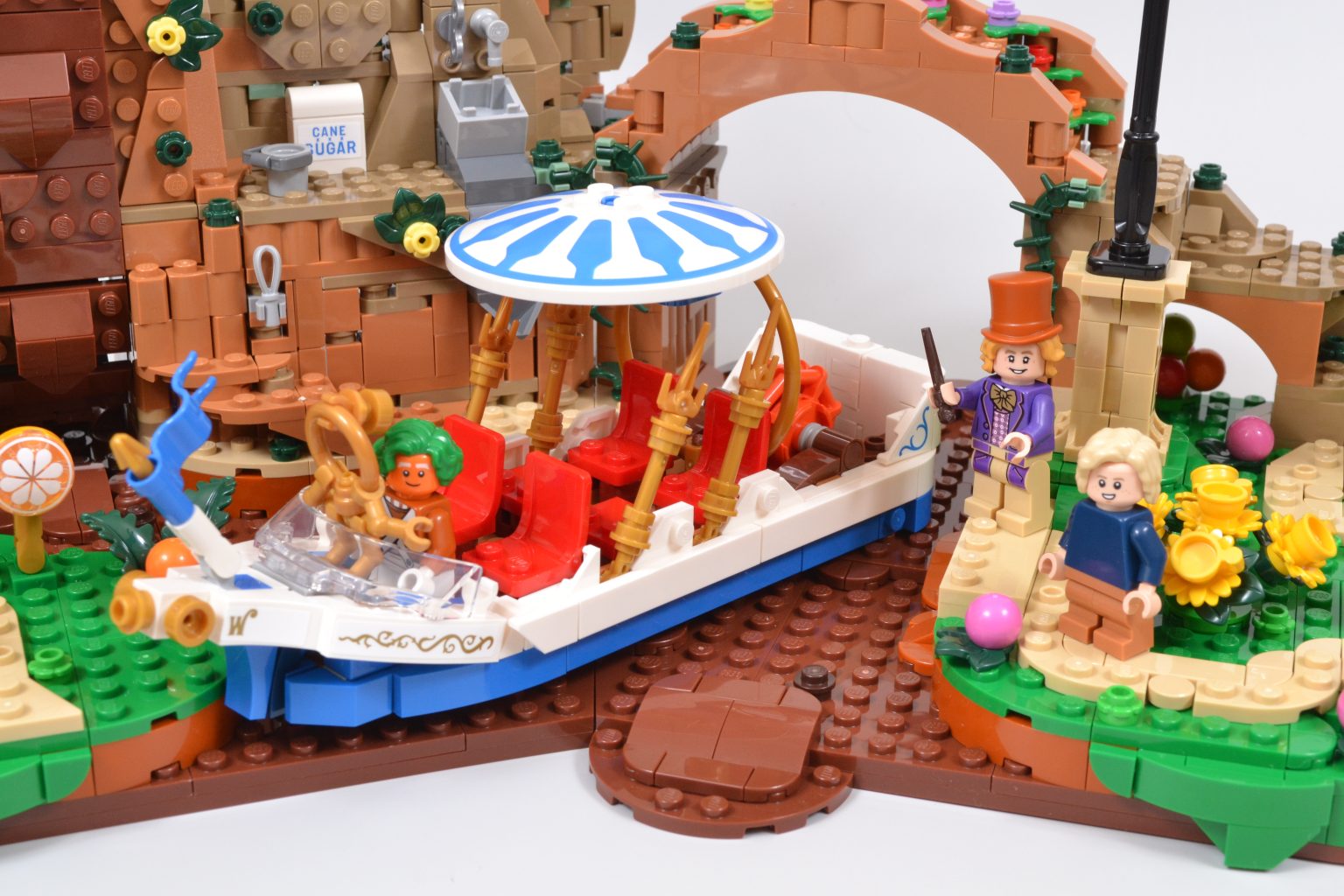 LEGO Ideas 21360 Willy Wonka & the Chocolate Factory review