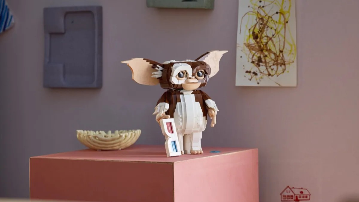 How LEGO Gizmo faced potential issues of buildable figures