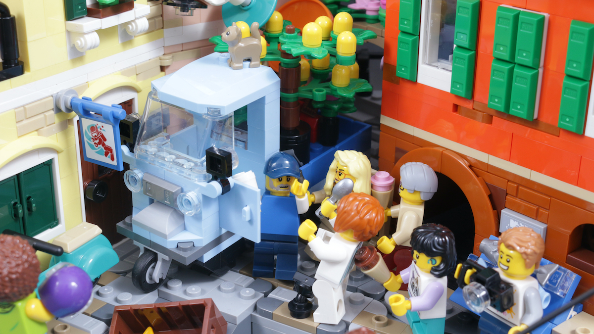 The latest LEGO Ideas GWP is a perfect fit that's too big - Brick Fanatics