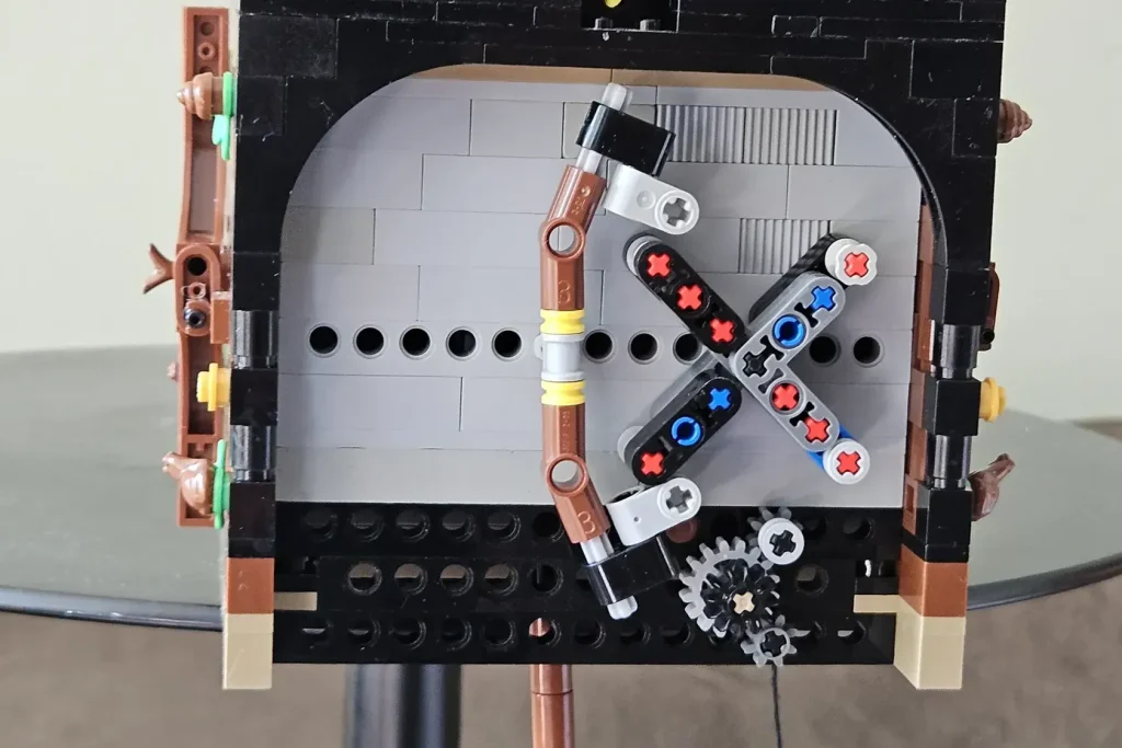 Working clock hits 10K in time for LEGO Ideas review