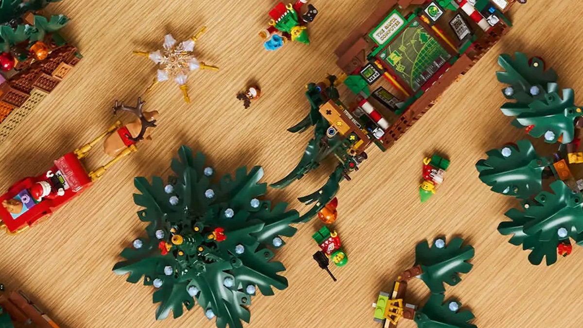 LEGO is celebrating Christmas with another new Classic Space astronaut ...
