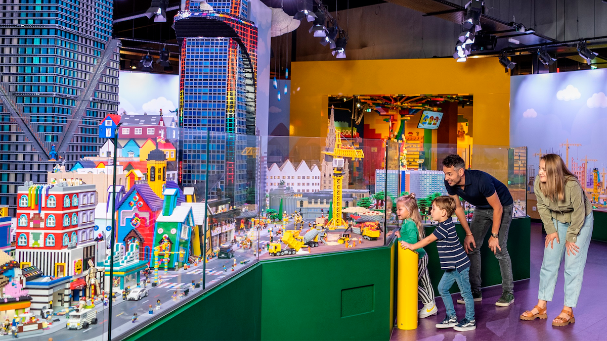 LEGO buys Discovery Centres from Merlin in £200m deal - Brick Fanatics