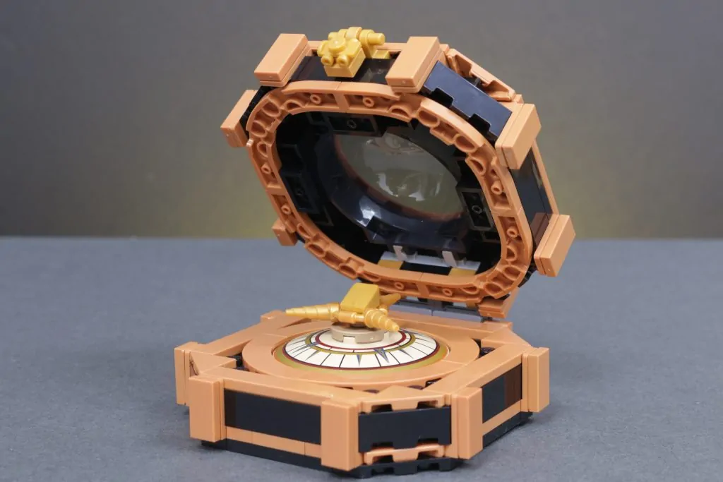 LEGO Icons Captain Jack Sparrow’s Compass GWP review