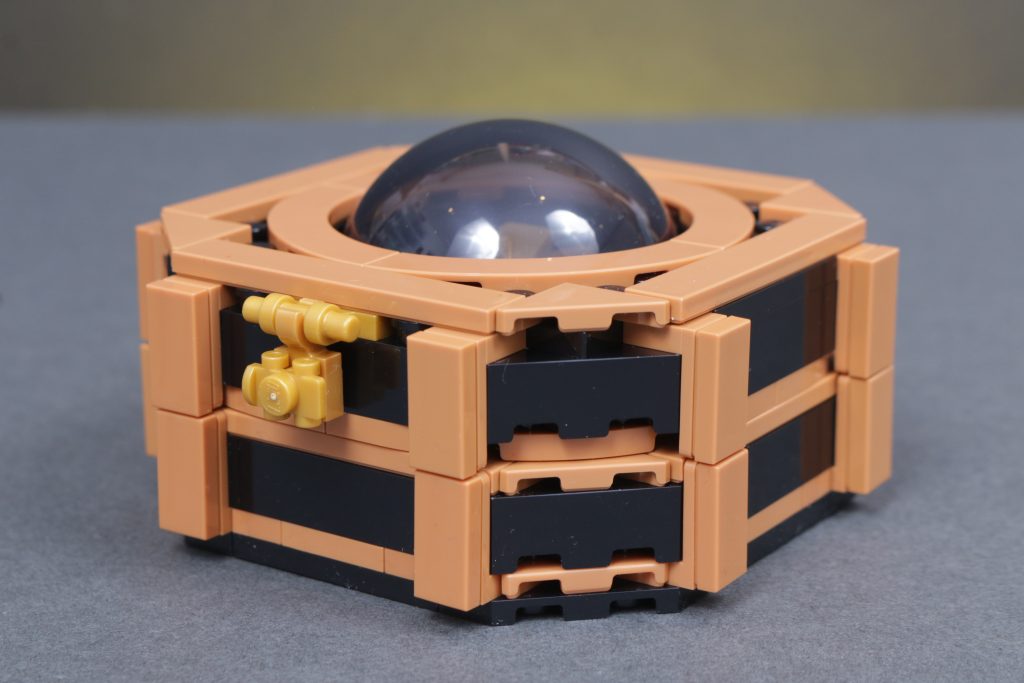 LEGO Icons Captain Jack Sparrow’s Compass GWP review