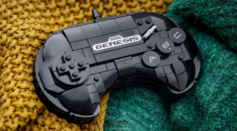 Comapre LEGO SEGA Genesis Controller to the real thing