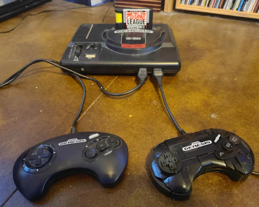 Comapre LEGO SEGA Genesis Controller to the real thing