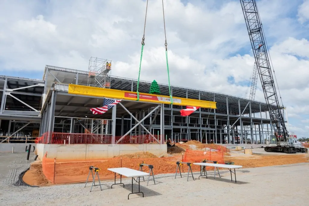LEGO crowns new American factory with a two-foot LEGO tree