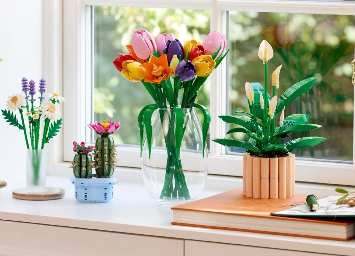 First look at three more LEGO Botanicals 2026 sets