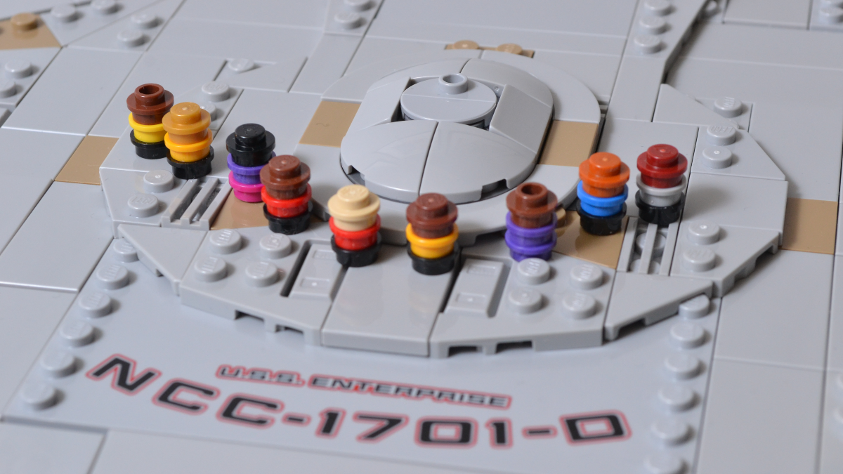 LEGO Star Trek Enterprise-D is missing a microscale bridge