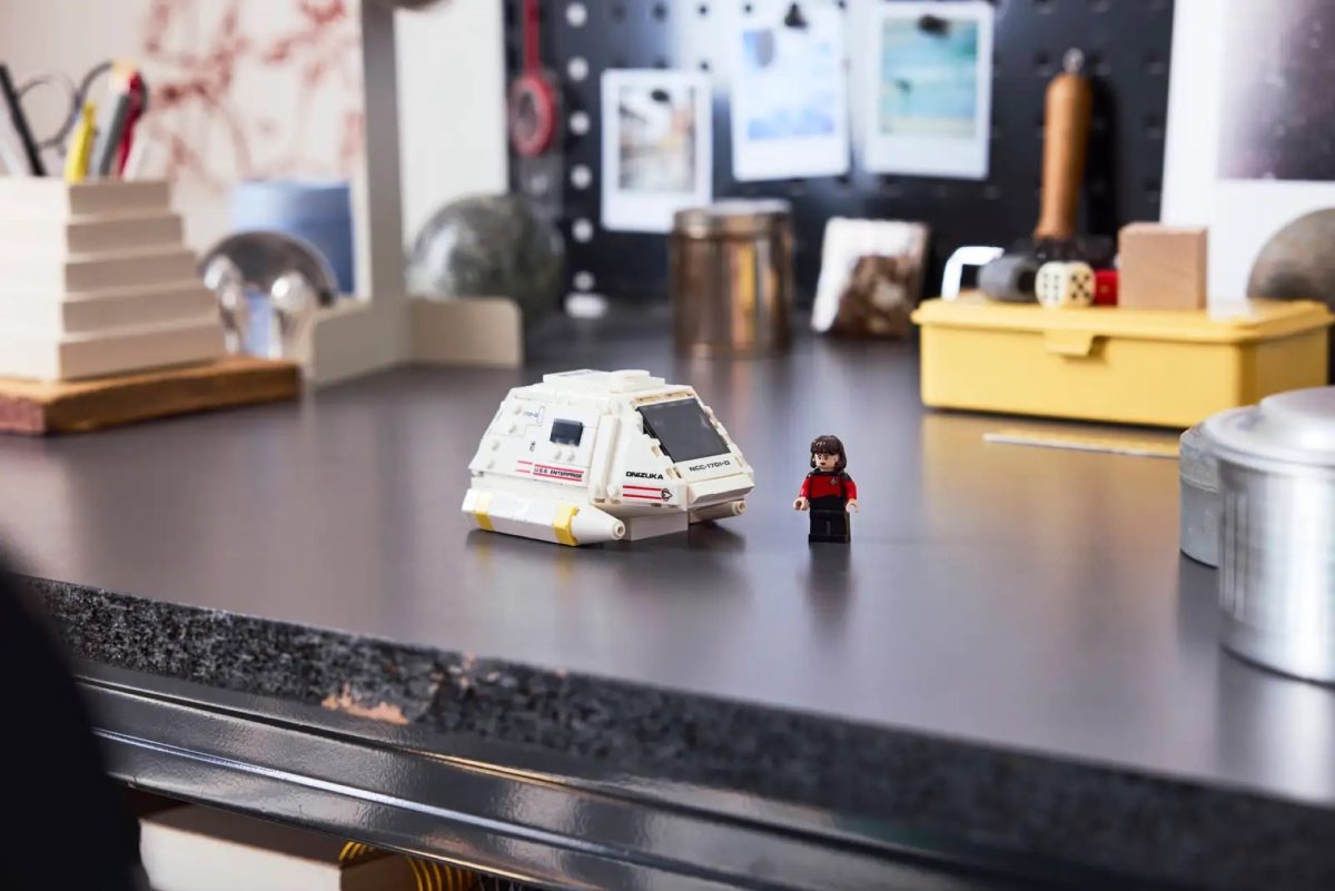 LEGO Star Trek 40768 Type-15 Shuttlepod GWP revealed