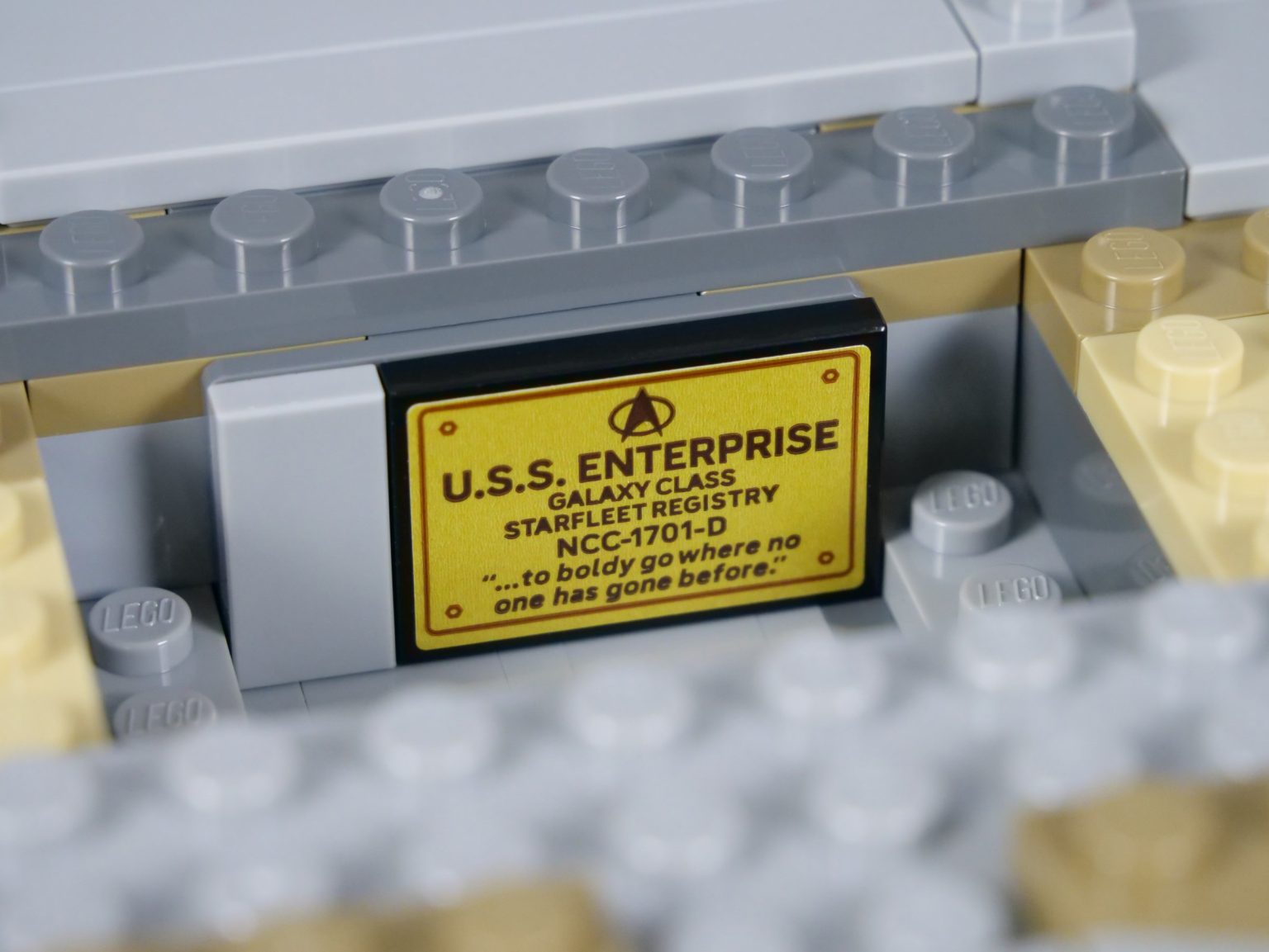 Misspelling spotted in first LEGO Star Trek set
