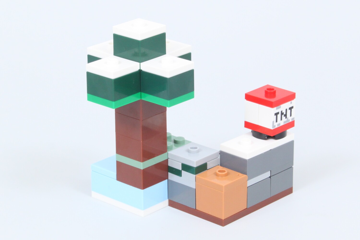 Hands on with all eight LEGO Minecraft January 2026 sets