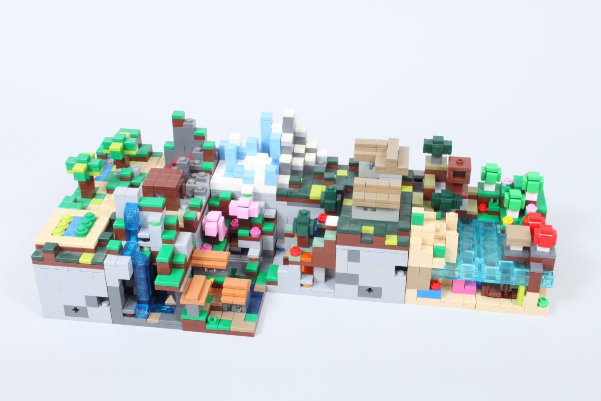 LEGO Minecraft's Micro World revamp is bursting with potential