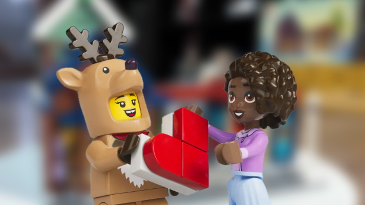 Découvrez le cadeau LEGO pour les employés de 2025 en main - Brick Fanatics