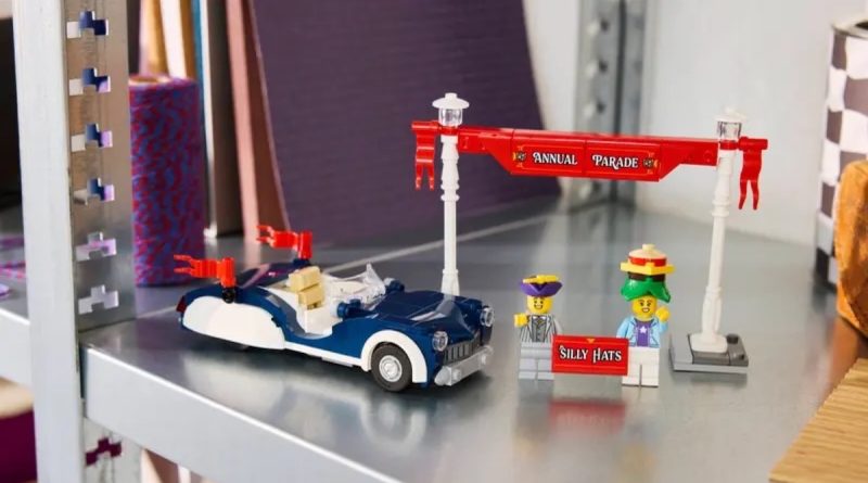 LEGO modular building GWP Vintage Parade Car revealed
