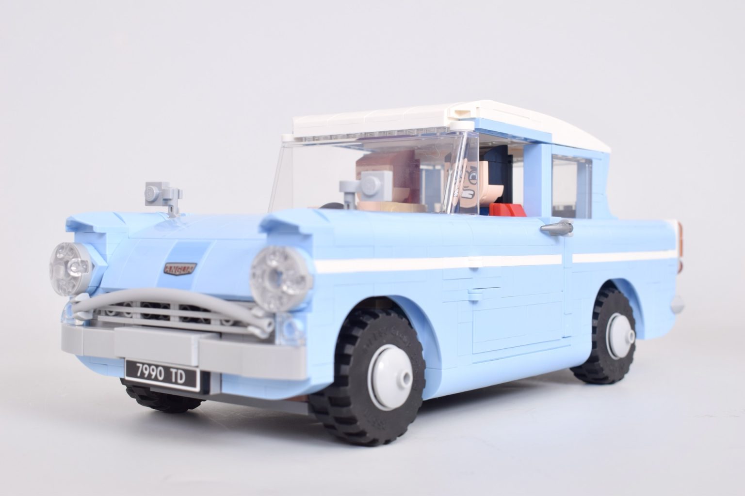 LEGO Harry Potter's new Flying Ford Anglia really is magic
