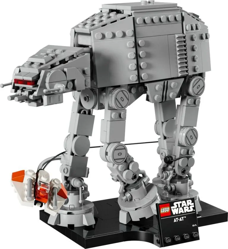 LEGO Star Wars 75440 AT-AT can stray further from starships