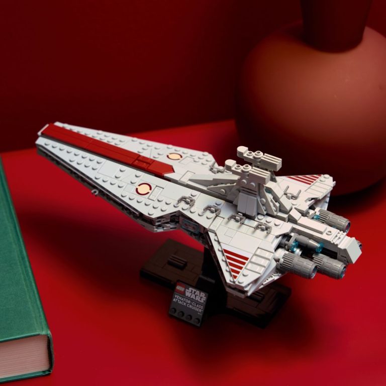 More images of LEGO Star Wars 2026 midi-scale sets spotted