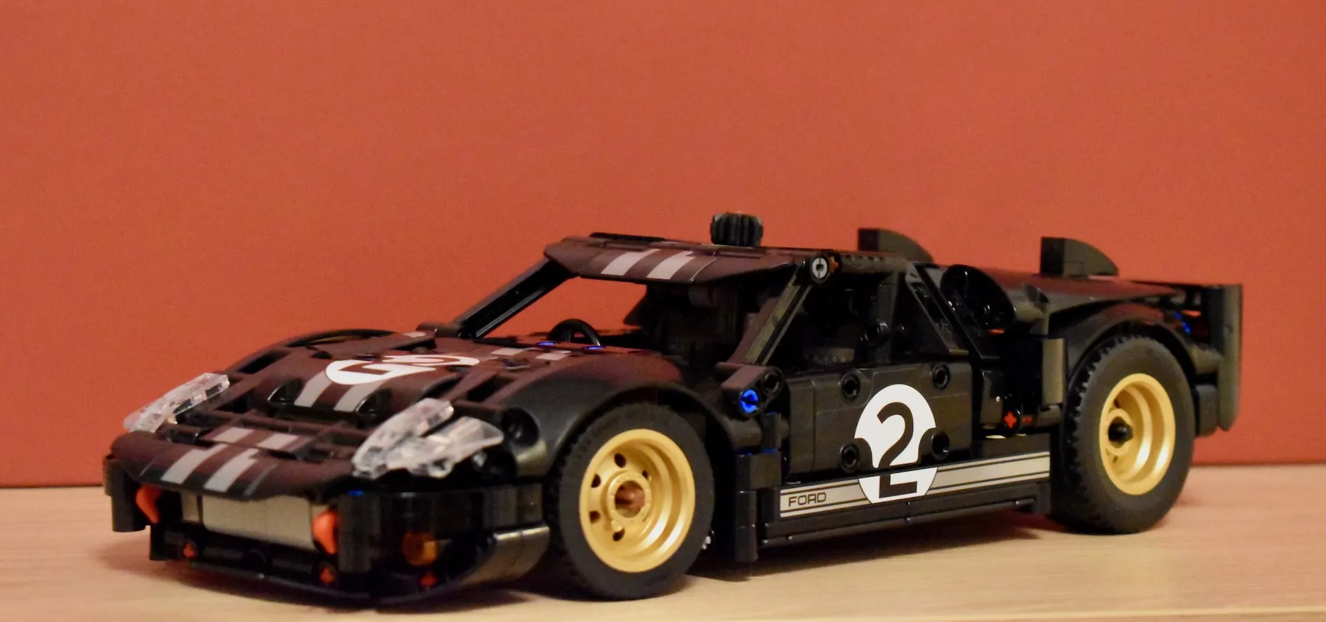 LEGO Technic 42223 1966 Ford GT40 MKII review