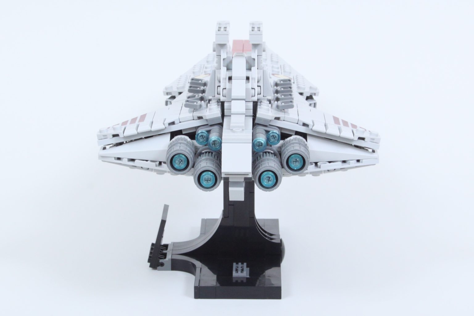 LEGO Star Wars 75441 Venator Attack Cruiser has one big flaw