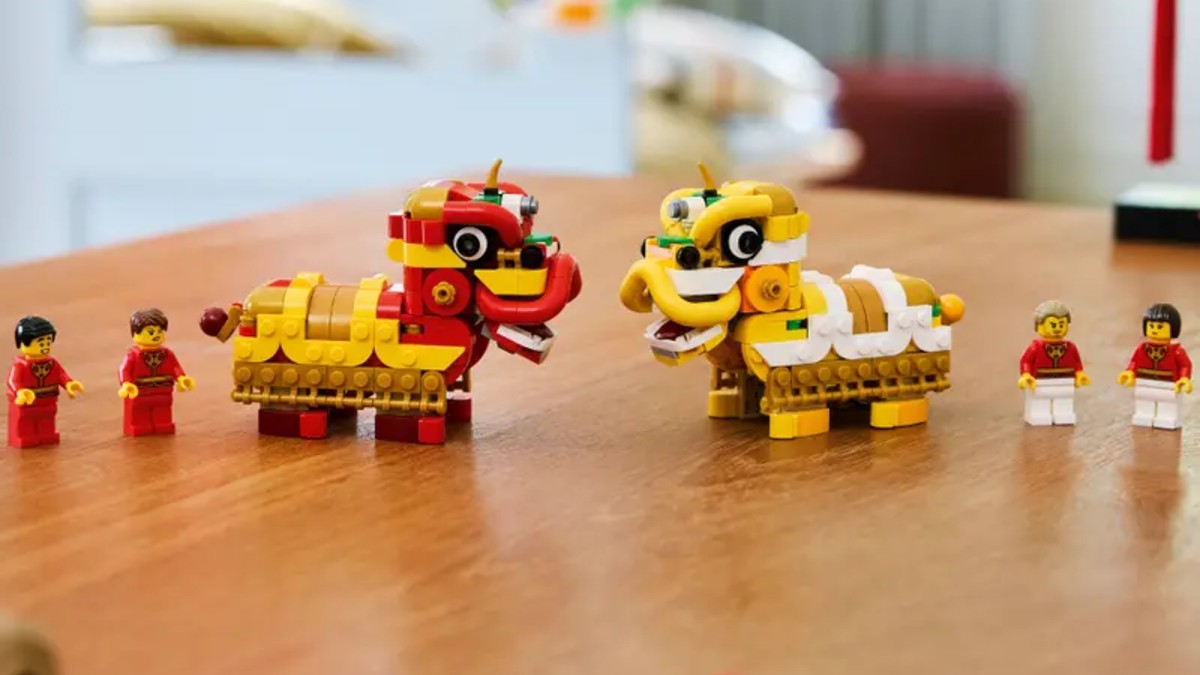 Earn Lunar New Year GWP and two polybags at LEGO.com