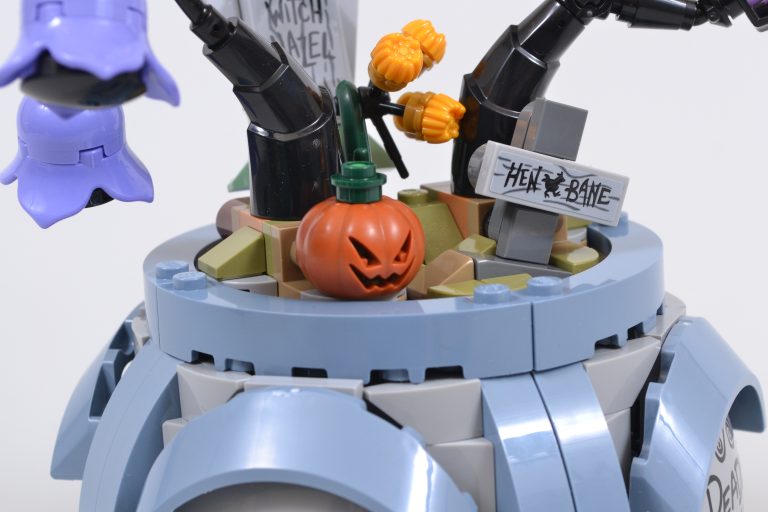 LEGO Disney Sally’s Flowerpot is a nightmare after Christmas