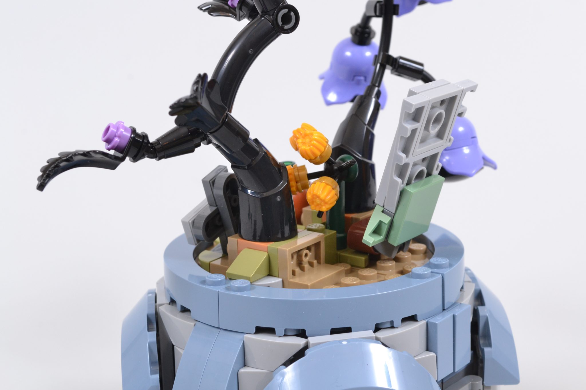 LEGO Disney Sally’s Flowerpot is a nightmare after Christmas