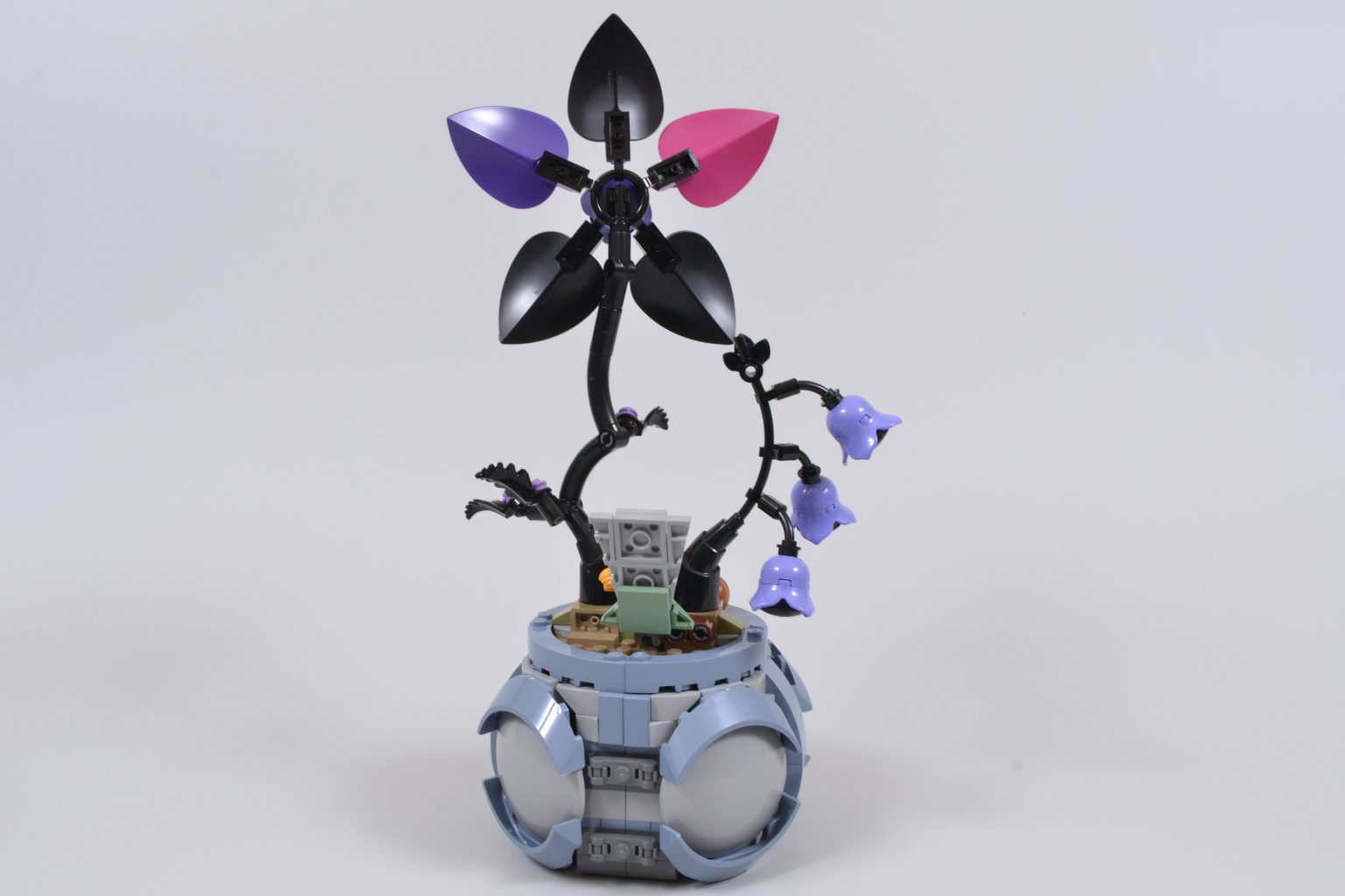 LEGO Disney Sally’s Flowerpot is a nightmare after Christmas