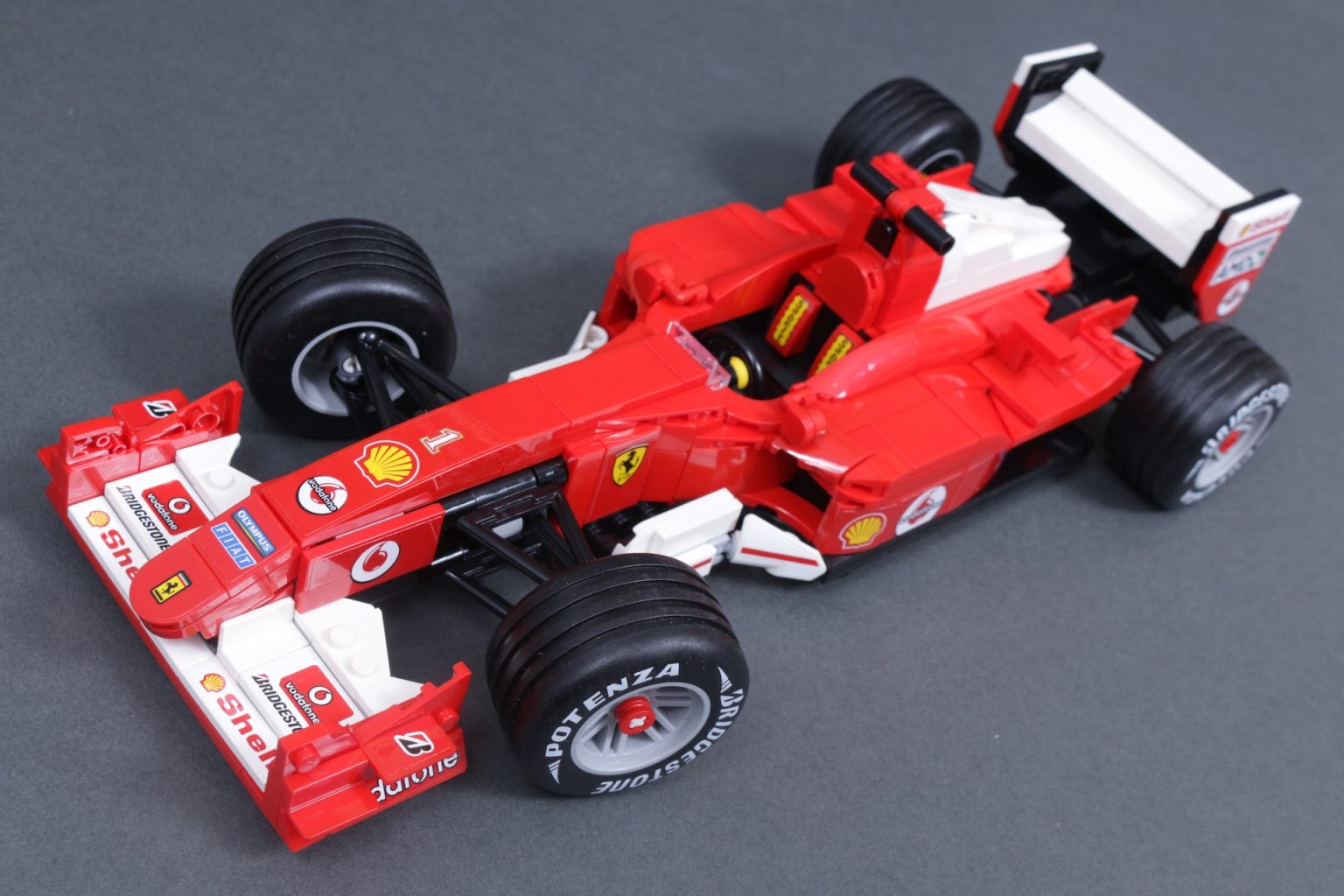 LEGO Icons 11375 Ferrari F2004 & Michael Schumacher review