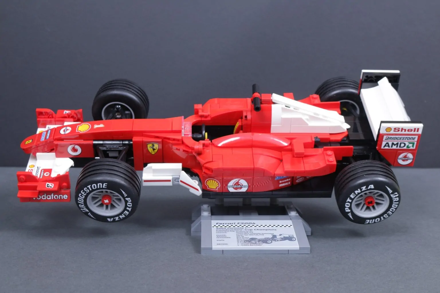 LEGO Icons 11375 Ferrari F2004 & Michael Schumacher review