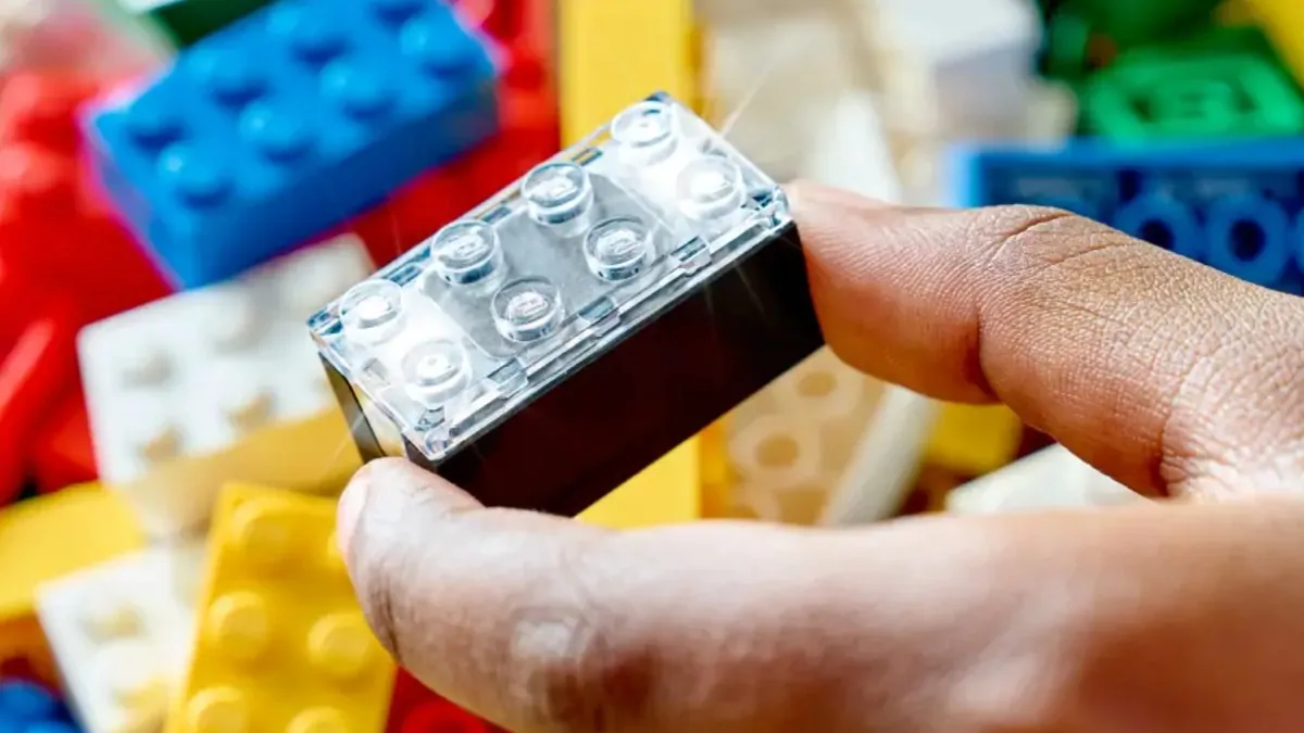 Six facts you should know about the LEGO SMART Brick
