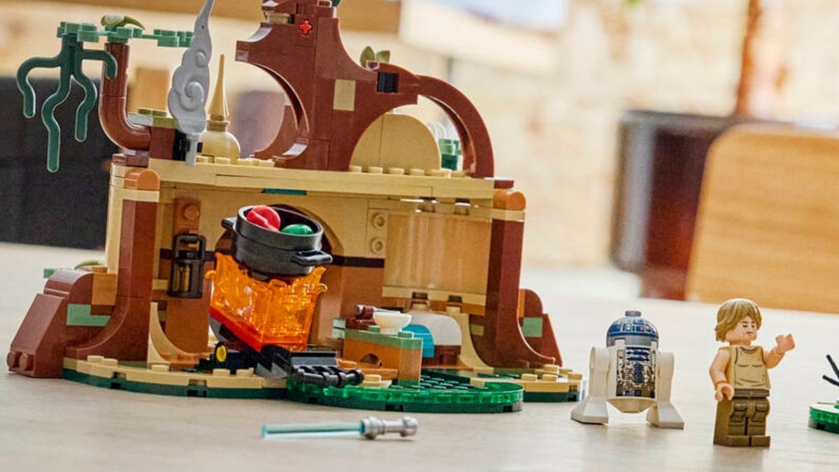 LEGO Star Wars' SMART Play-compatible sets have stand-ins