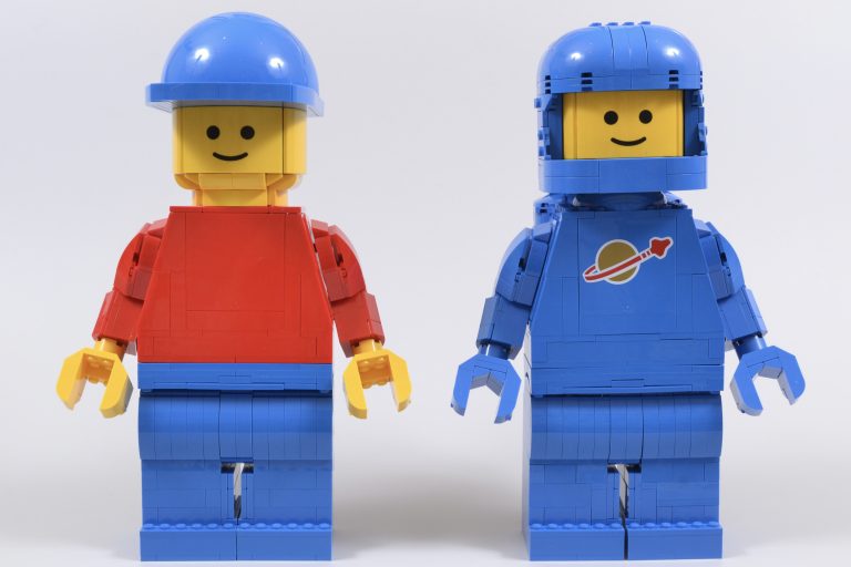 LEGO's up-scaled Classic Space minifigure is almost perfect