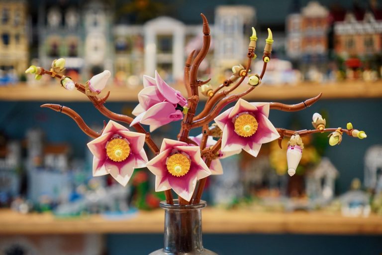 LEGO Magnolias: plant perfection, or a flower too far?