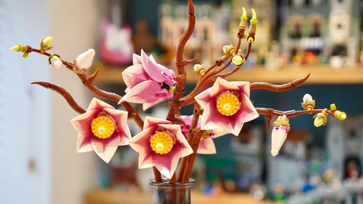 LEGO Magnolias: plant perfection, or a flower too far?