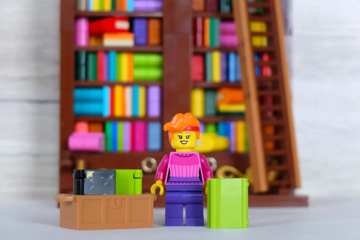 Buildings, books, trains and more join LEGO Ideas review