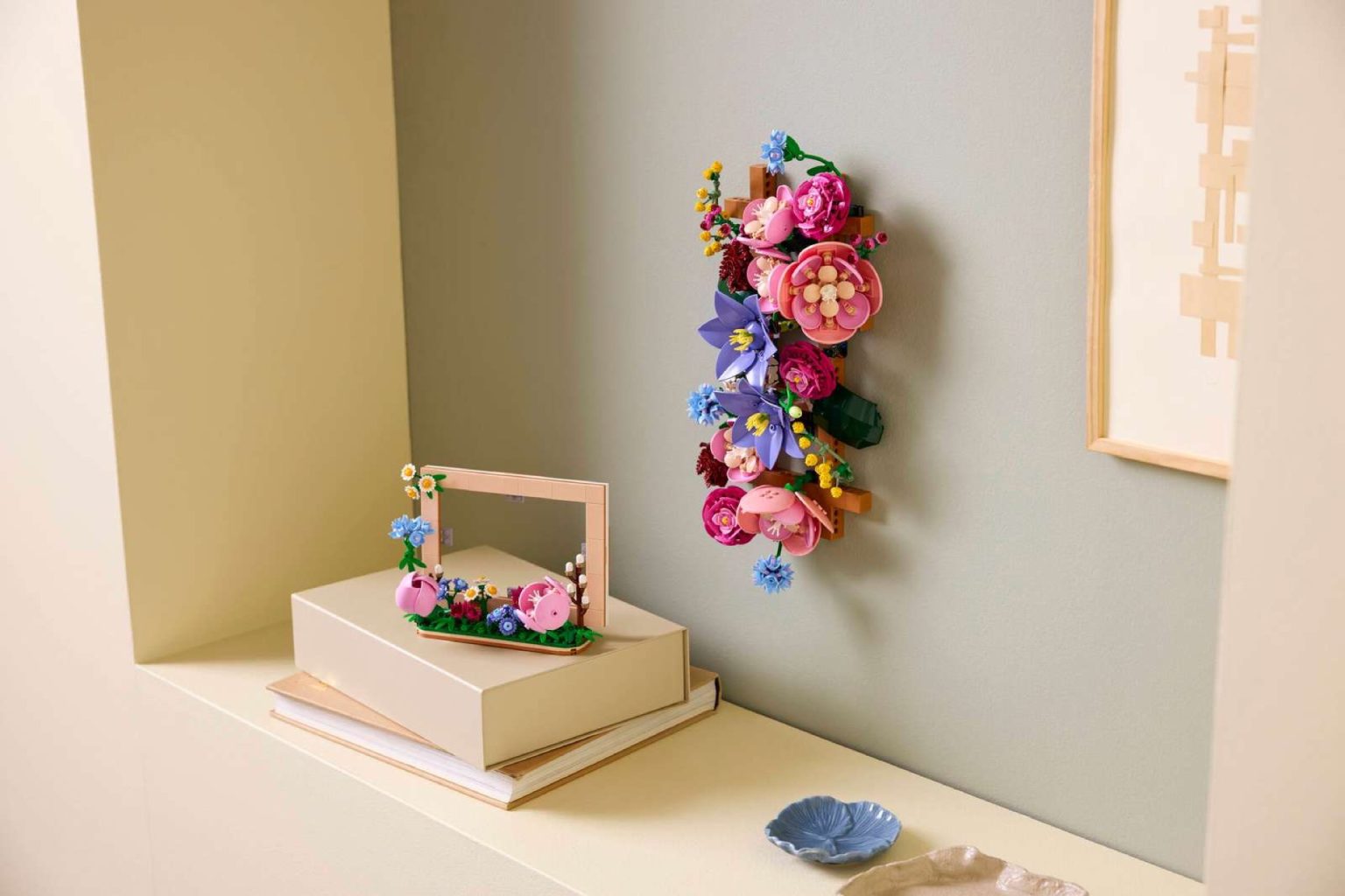 LEGO Botanicals Floral Picture Frame GWP officially revealed