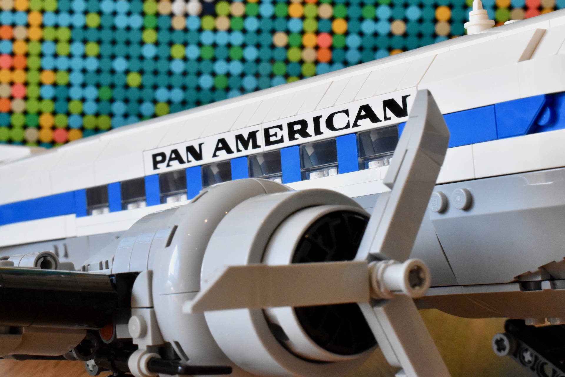 LEGO Icons 11378 Douglas DC-3 PAN AM Airliner review