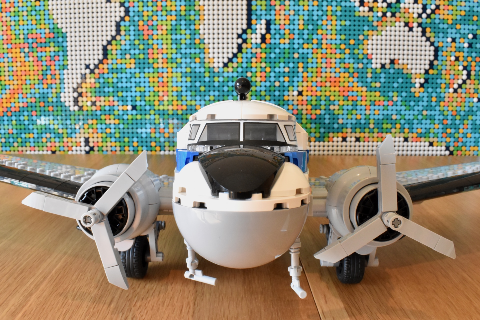 LEGO Icons 11378 Douglas DC-3 PAN AM Airliner review