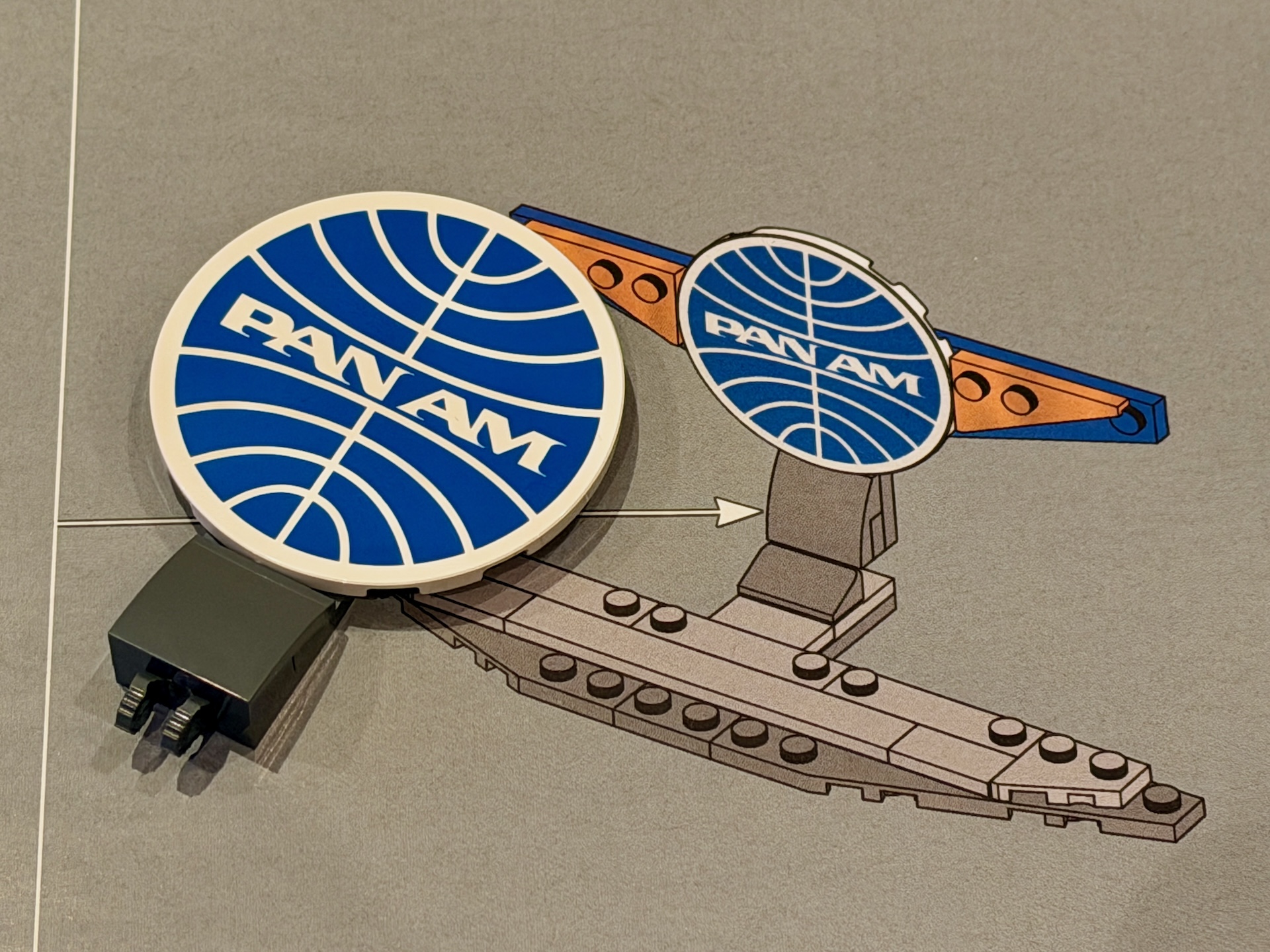 LEGO Icons 11378 Douglas DC-3 PAN AM Airliner review