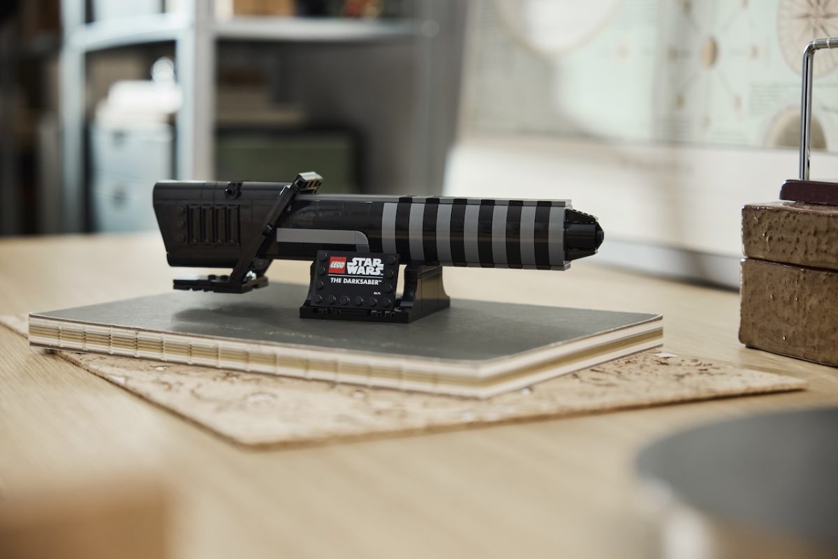 LEGO Star Wars The Darksaber May the 4th GWP revealed