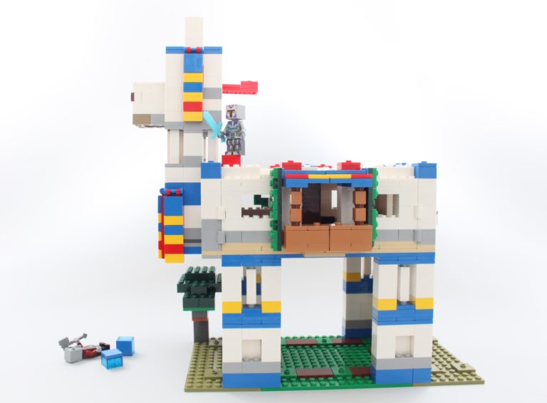 LEGO Minecraft 21188 The Llama Village review and gallery