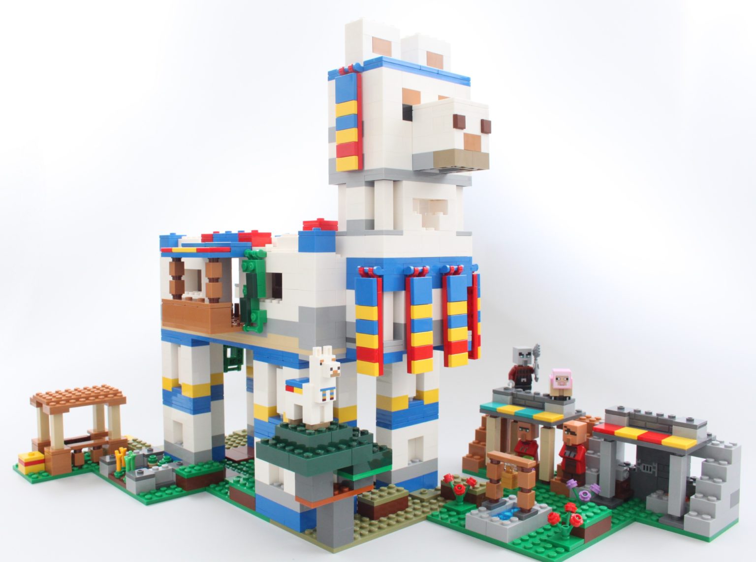 LEGO Minecraft 21188 The Llama Village review and gallery