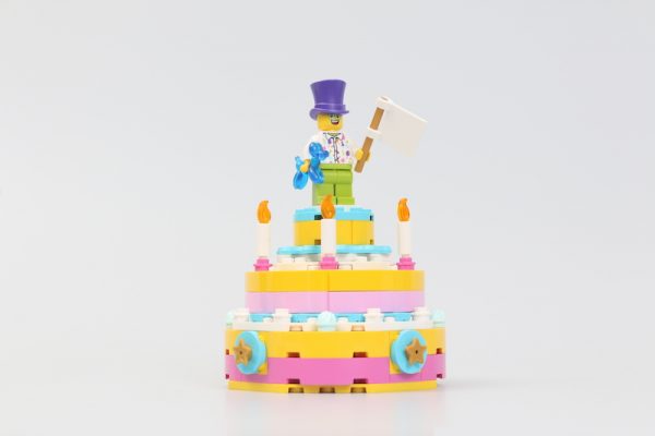 LEGO 40382 Birthday Set and 40385 Trophy review