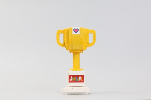 LEGO 40382 Birthday Set and 40385 Trophy review