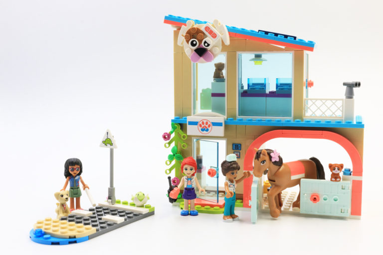 LEGO Friends 41446 Heartlake City Vet Clinic review and gallery
